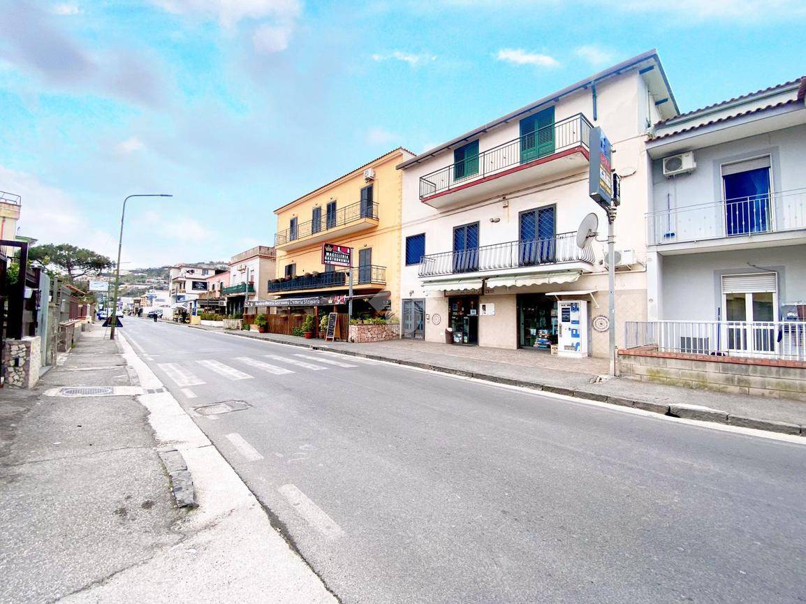 Bilocale via Tarquinio il Superbo, Centro, Bacoli