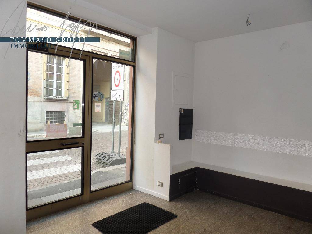 Locale commerciale in Vendita