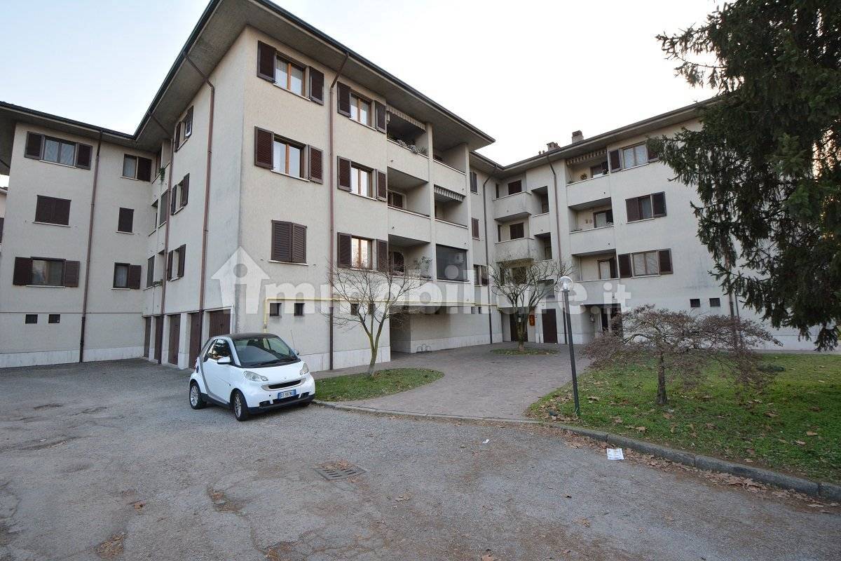 Trilocale via Orti 3, Centro, Agrate Brianza