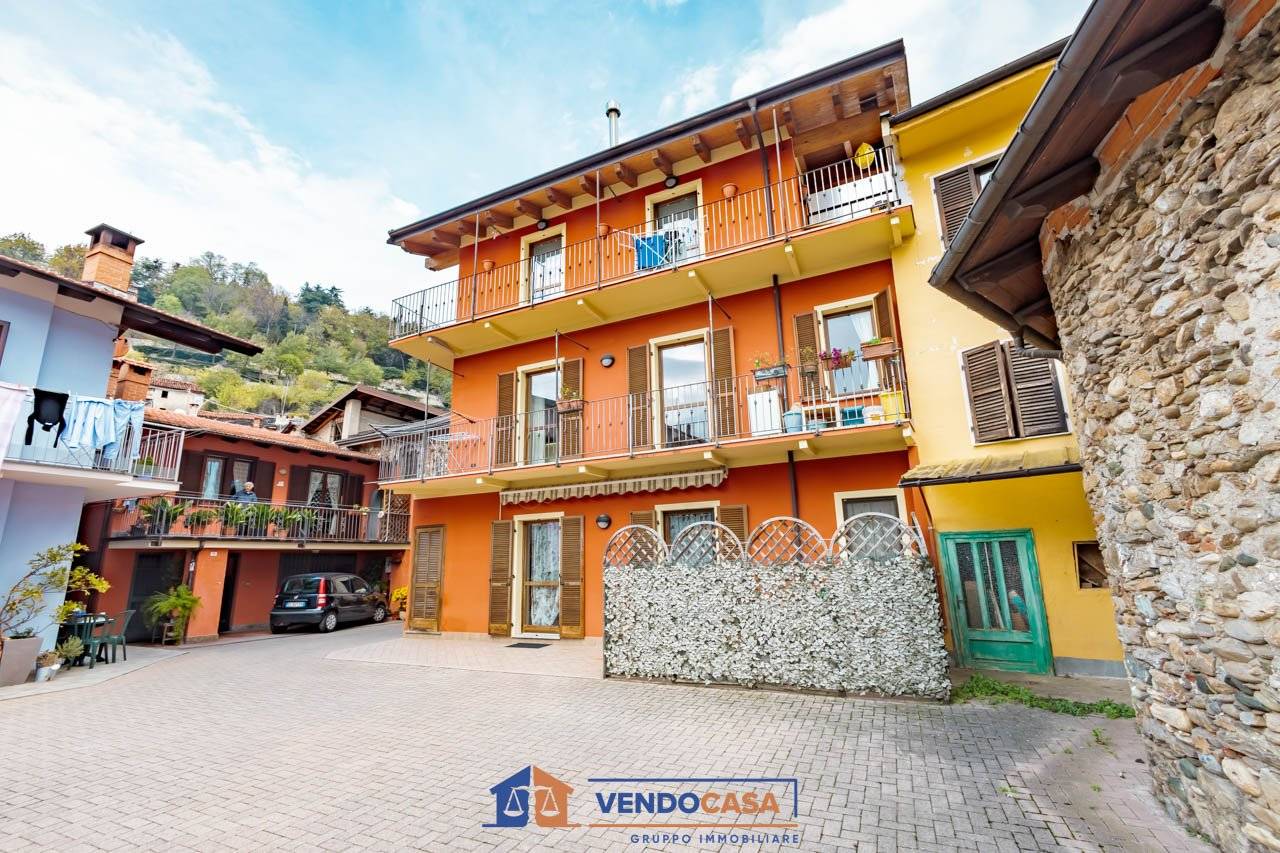 Bilocale via Serranone 24, Centro, Caraglio