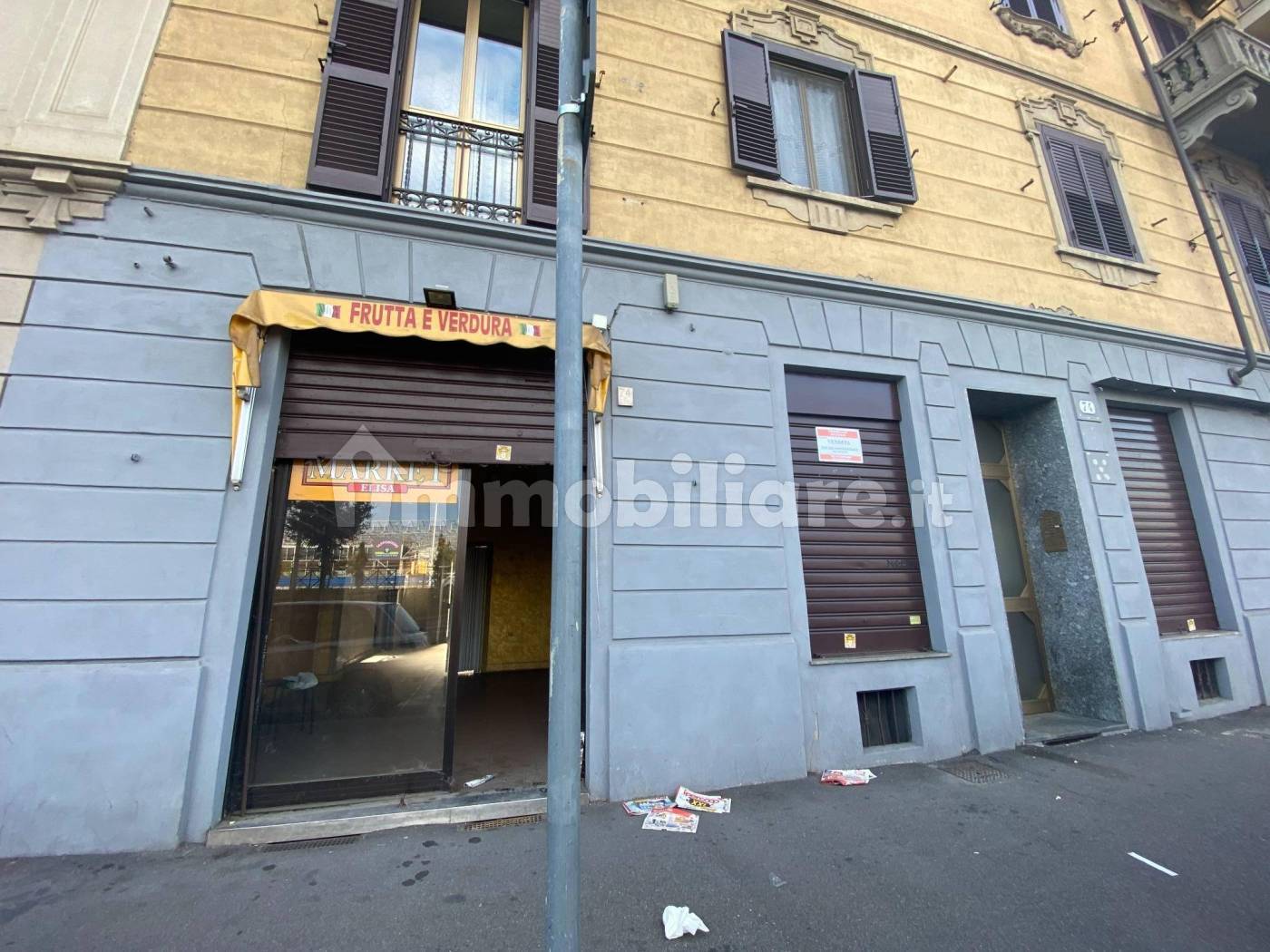 Locale commerciale in Vendita