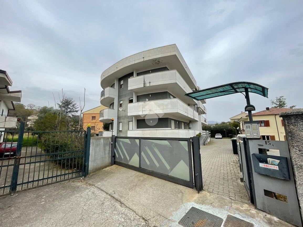 Trilocale III traversa C  Carrà 15, Quattromiglia, Rende