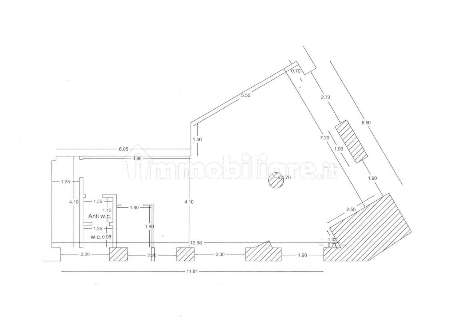 Locale commerciale in Vendita