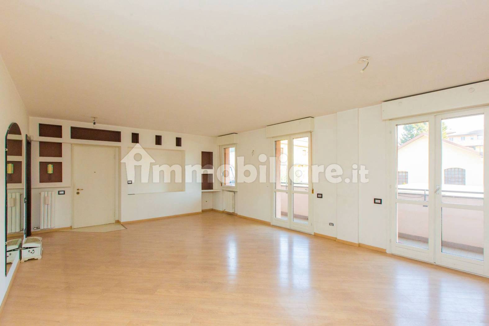 Quadrilocale via San Miniato 5, Santissimi Apostoli, Busto Arsizio