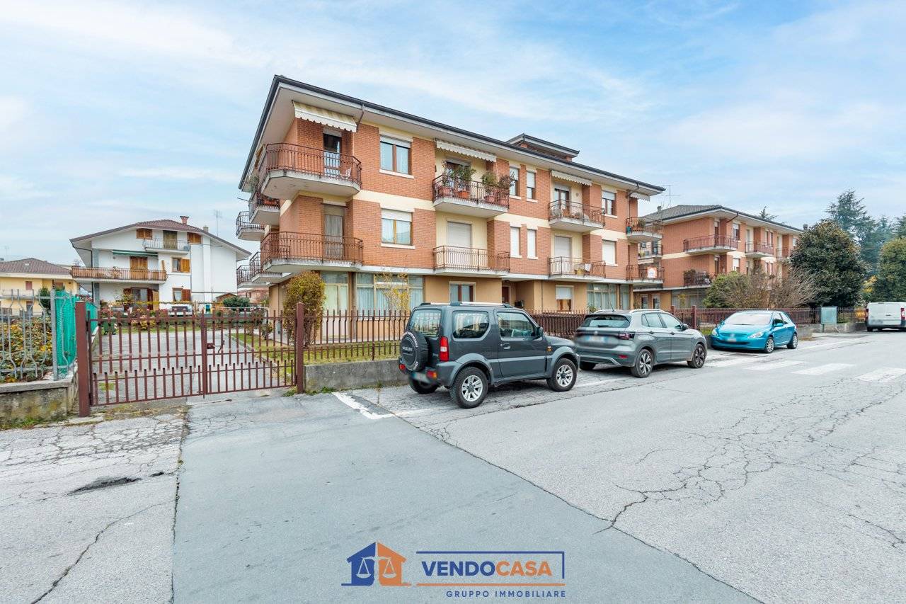 Quadrilocale via Dante Alighieri 9, Centro, Caraglio