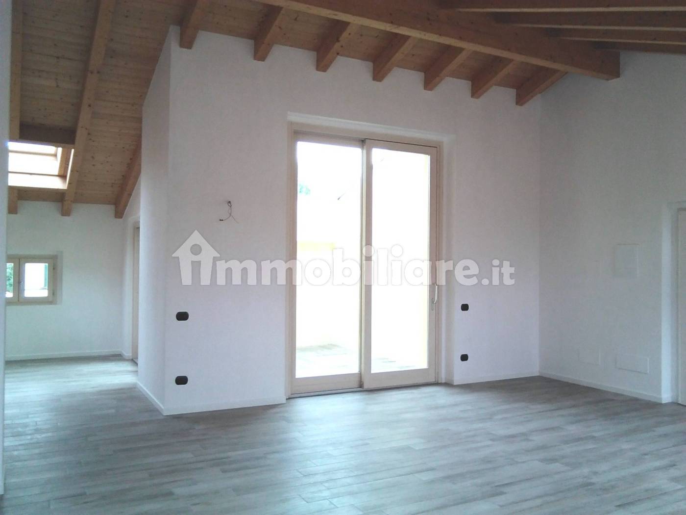 Mansarda via Lucino al Monte 4, Lucino, Montano Lucino