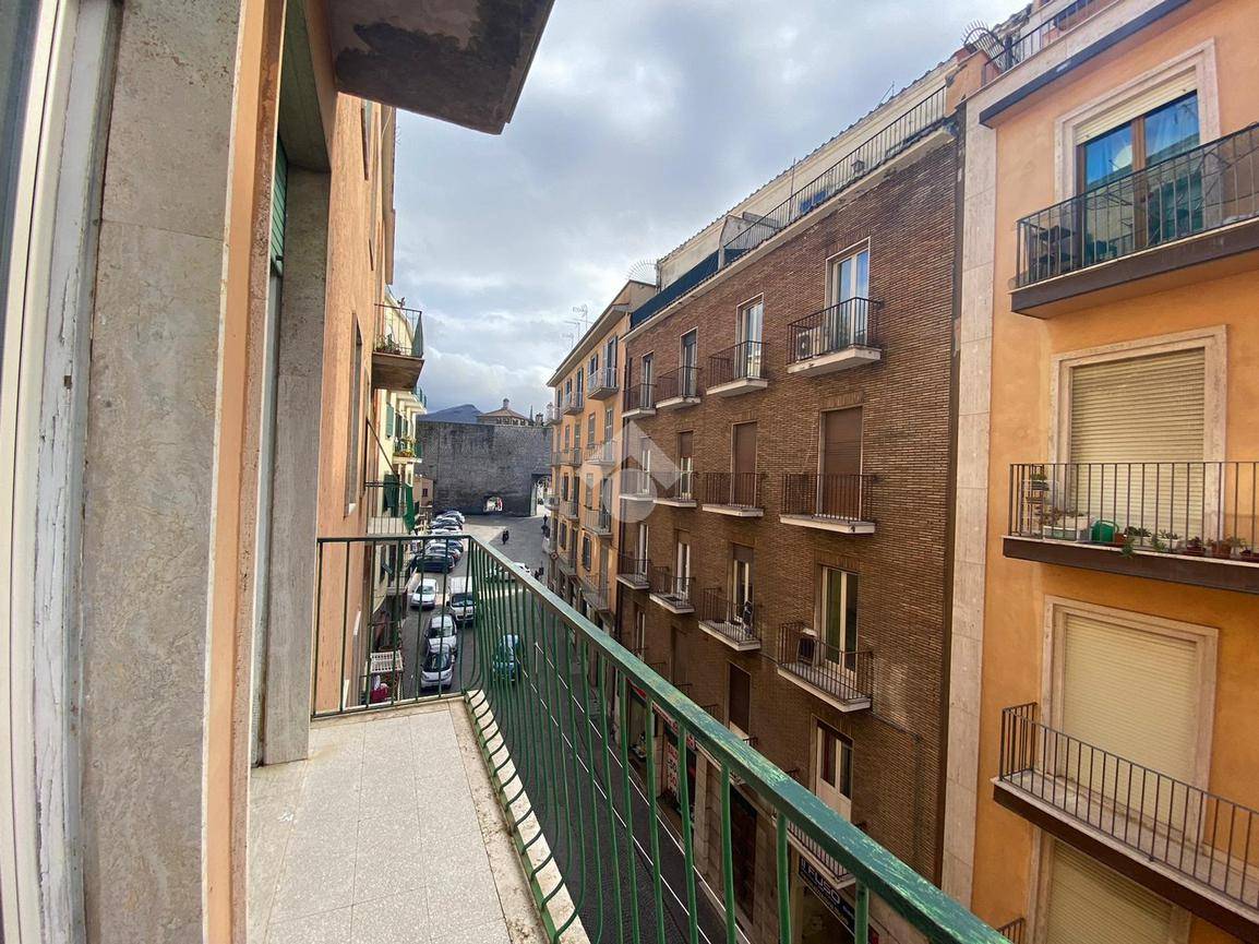 Appartamento via Giuseppe Garibaldi 46, Sacrario - Piazza della Rocca, Viterbo