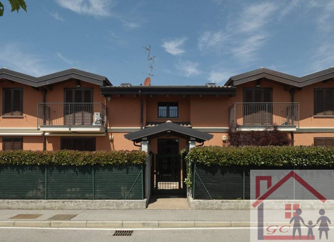 Trilocale via Salvatore Quasimodo, Centro, Guanzate