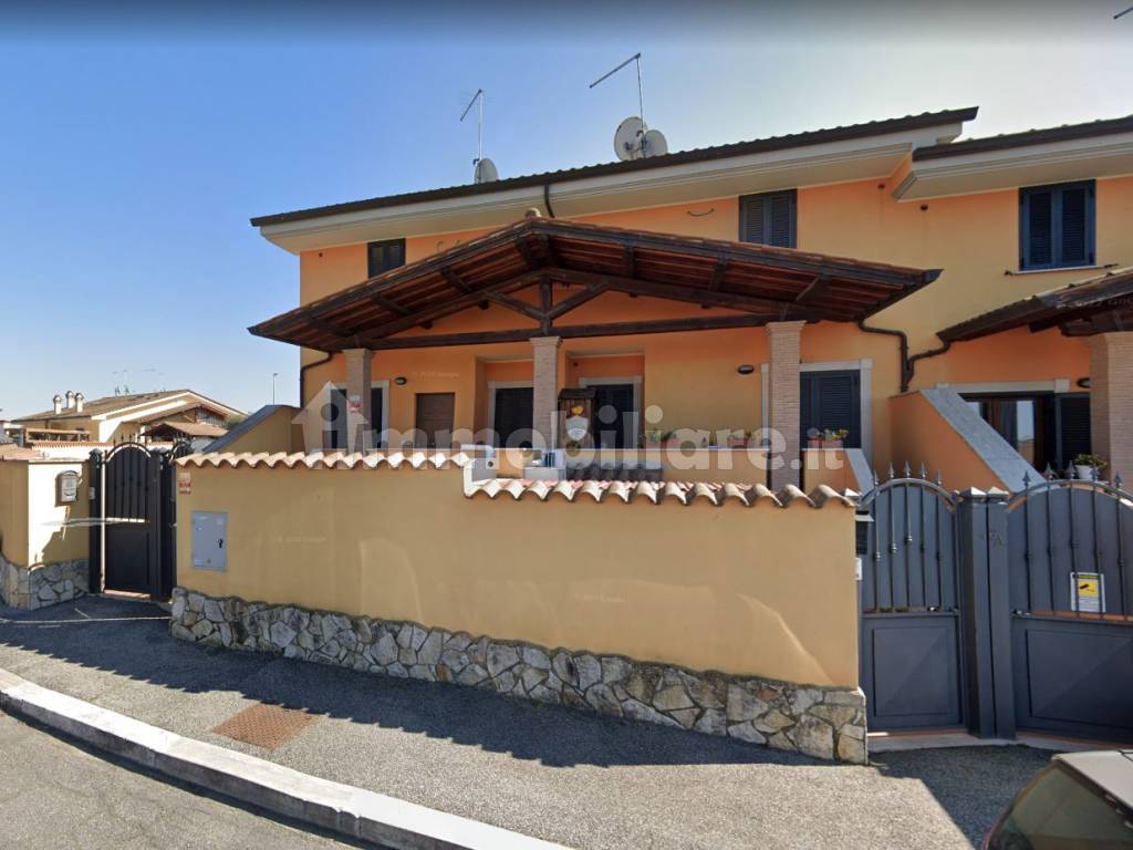 Vendita Villa a schiera in via Sesto San Giovanni Roma. Ottimo stato ...