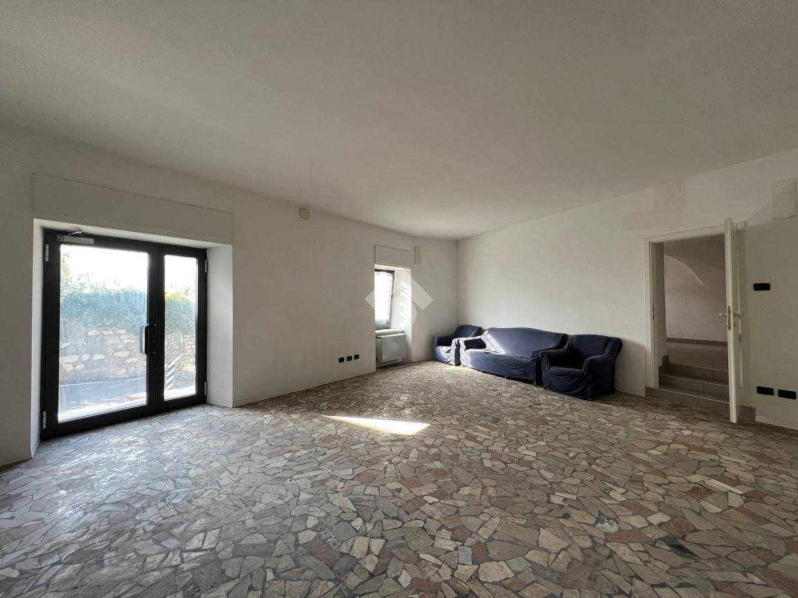 Trilocale via dei Masetti 2, Laste - Cognola, Trento