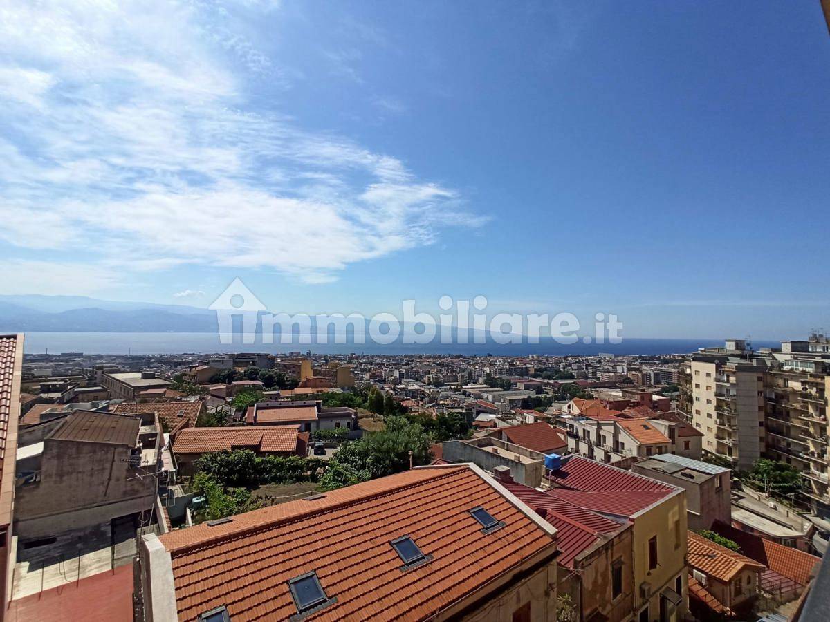 Trilocale via Montepiselli, 20, Viale Italia - Montepiselli, Messina