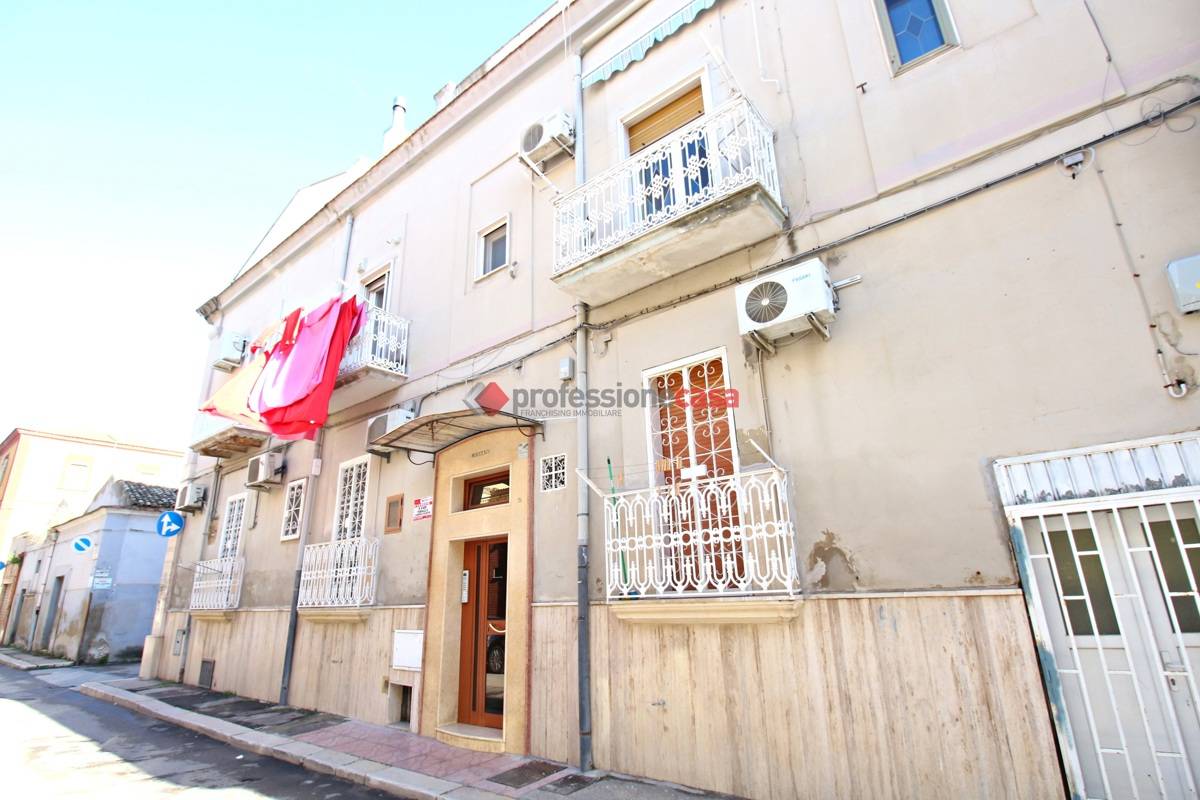 Quadrilocale via Nicola Parisi, 51, Quartieri Settecenteschi, Foggia