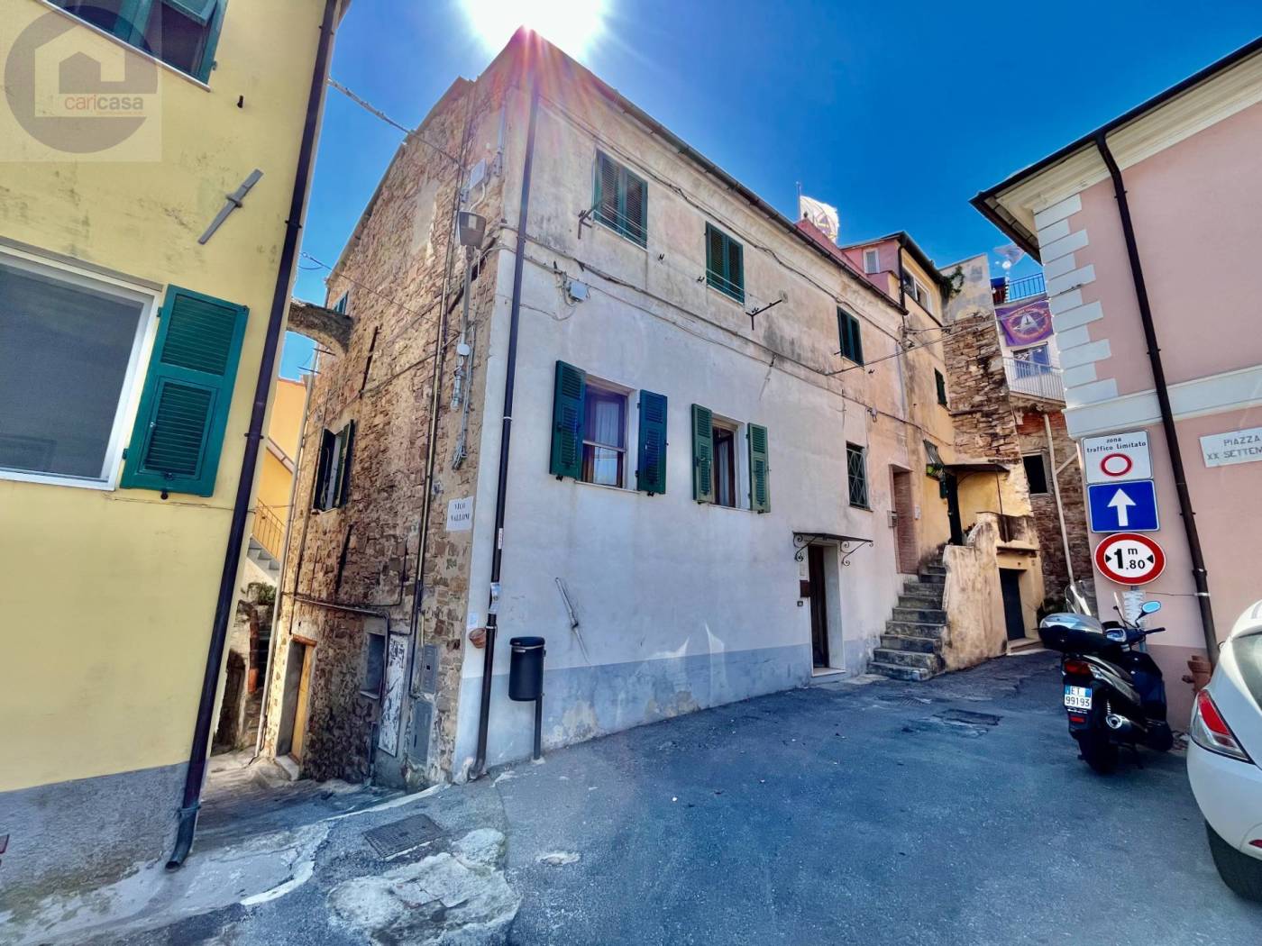 Trilocale piazza XX Settembre 3, Poggi, Imperia