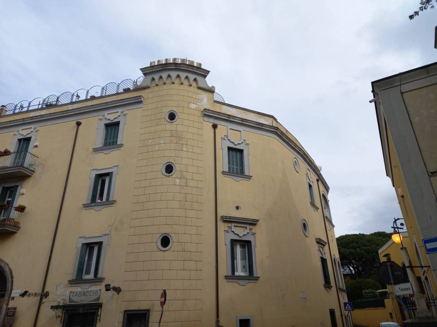 Bilocale piazza Capece Minutolo 3, Centro, Pollena Trocchia