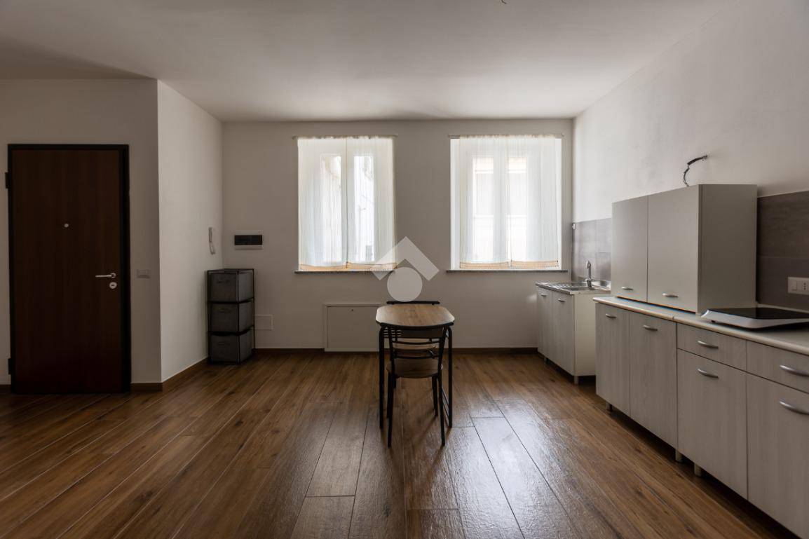 Bilocale vicolo Bernardino Larghi 46, Centro, Vercelli