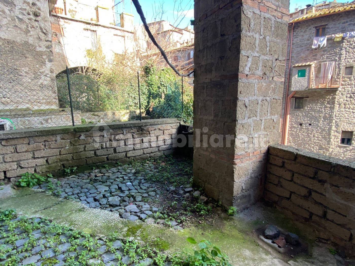 Laboratorio in Vendita