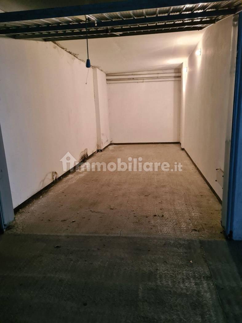 Garage - Box in Vendita