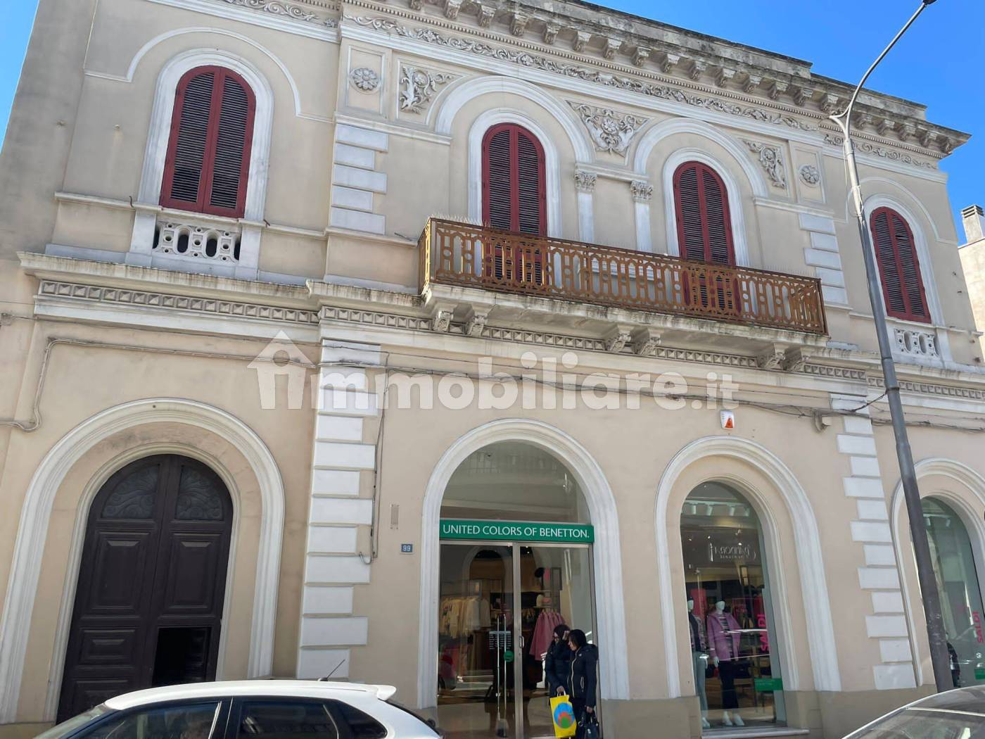 Supermercato in Vendita