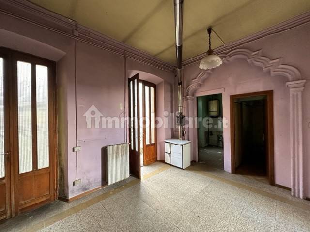 Monolocale corso Giuseppe Garibaldi, Centro, Borgomanero