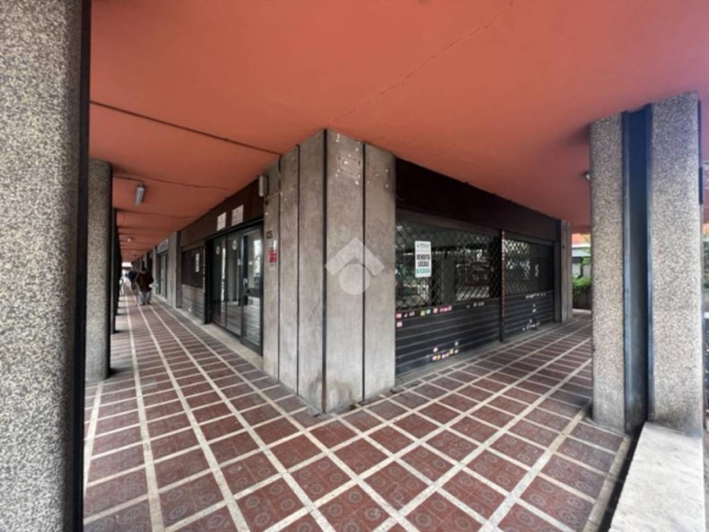 Locale commerciale via Nocera Umbra 135, Roma, Rif. 101528029 ...