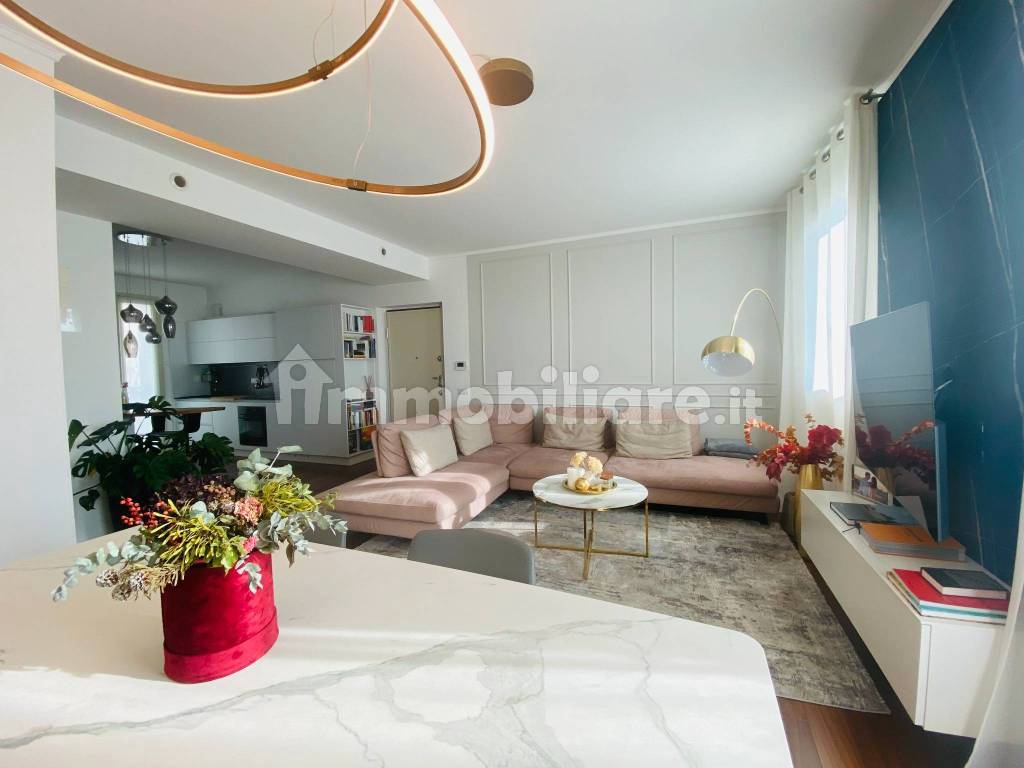 Vendita Appartamento Villasanta. Trilocale in via Thomas Alva ...
