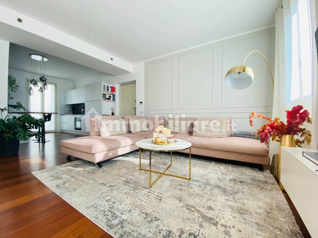 Vendita Appartamento Villasanta. Trilocale in via Thomas Alva ...