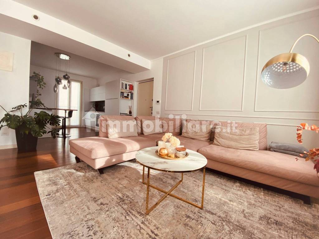 Vendita Appartamento Villasanta. Trilocale in via Thomas Alva ...