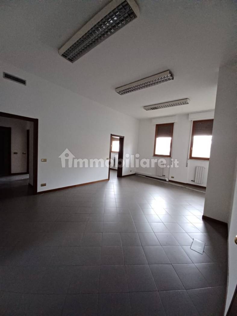 Appartamento via Creta 2, Brescia Due, Brescia