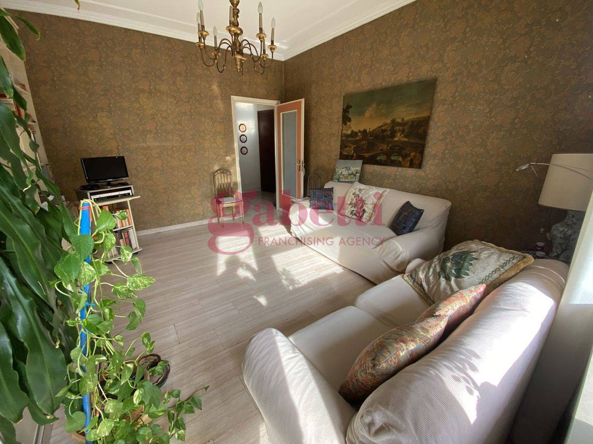 Quadrilocale via BARLETTA, 109, Santa Rita, Torino