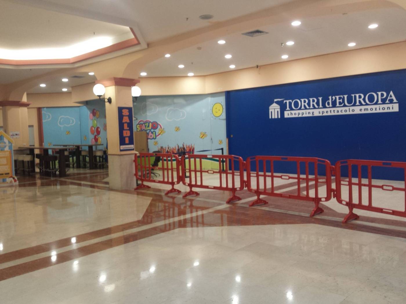 Locale commerciale in Vendita