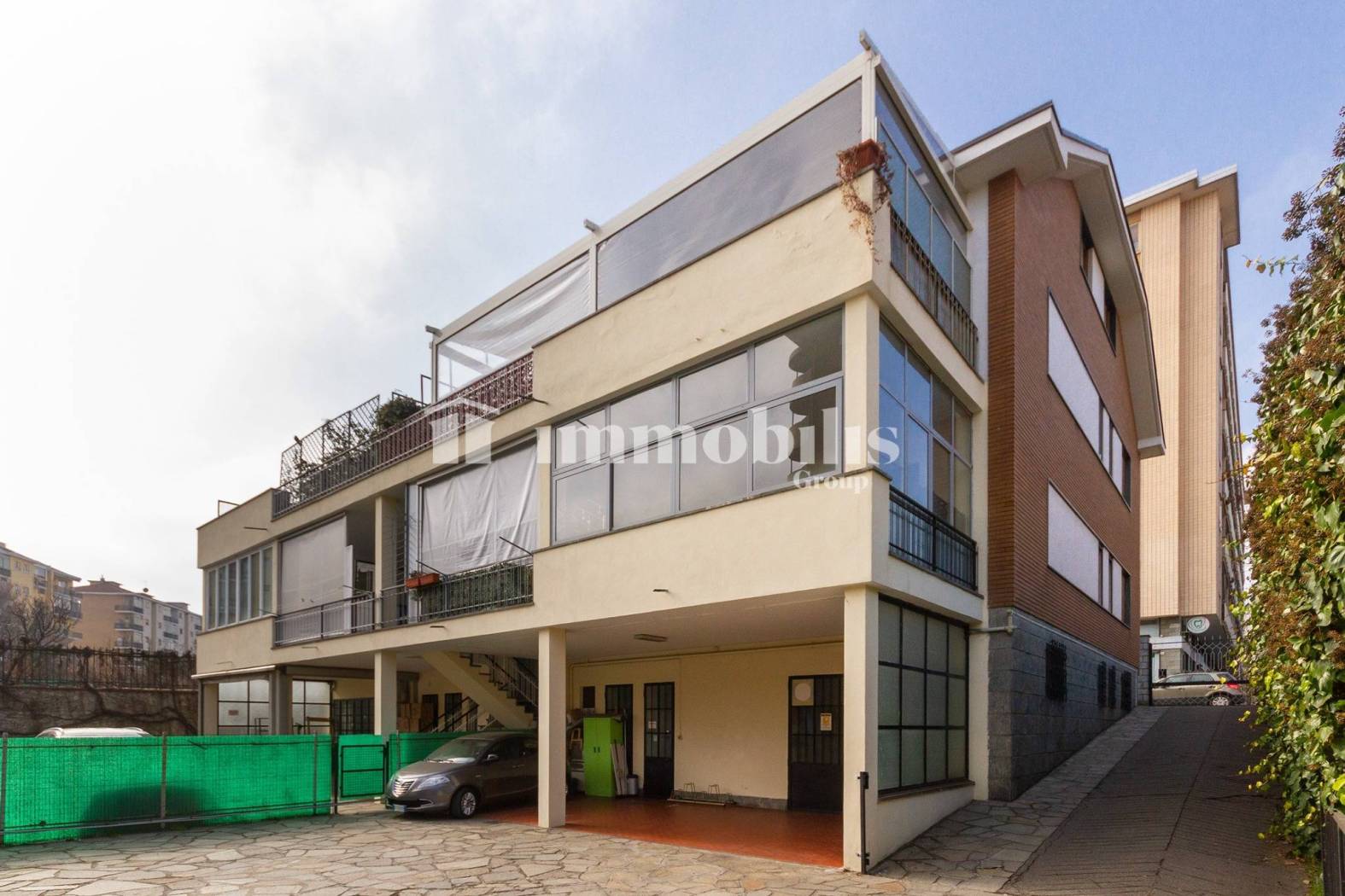 Locale commerciale in Vendita