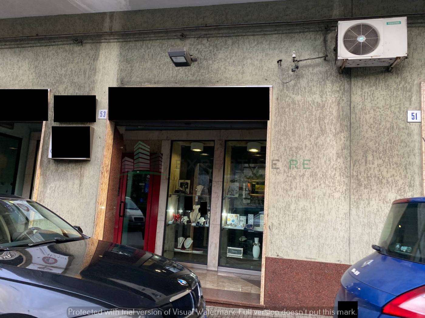 Locale commerciale in Vendita