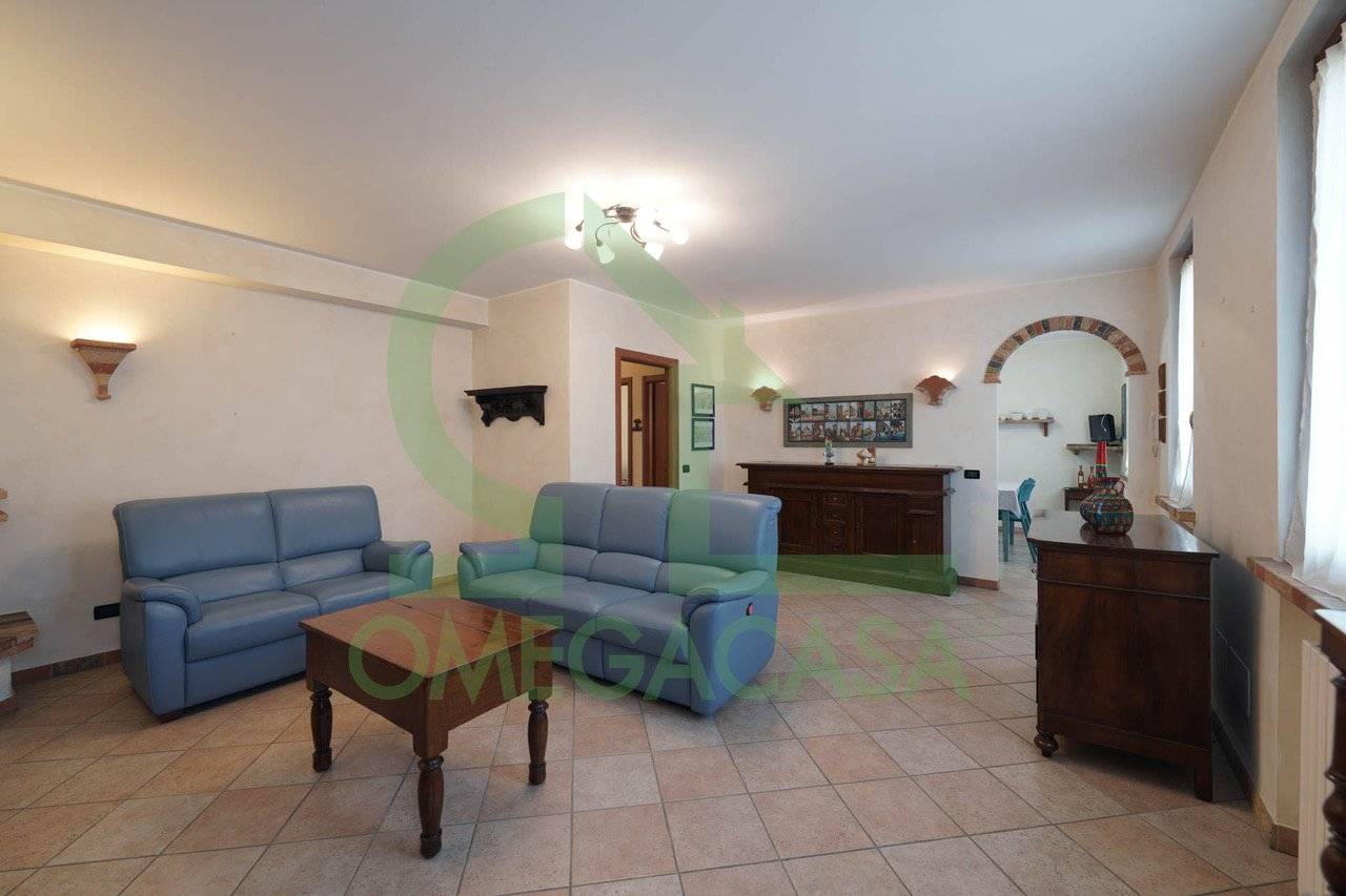 Trilocale via Giuseppe Garibaldi, Centro, Castiglione d&#x27;Adda