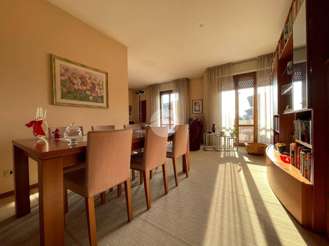 Appartamento via Rimini 3, Borgo Roma, Verona