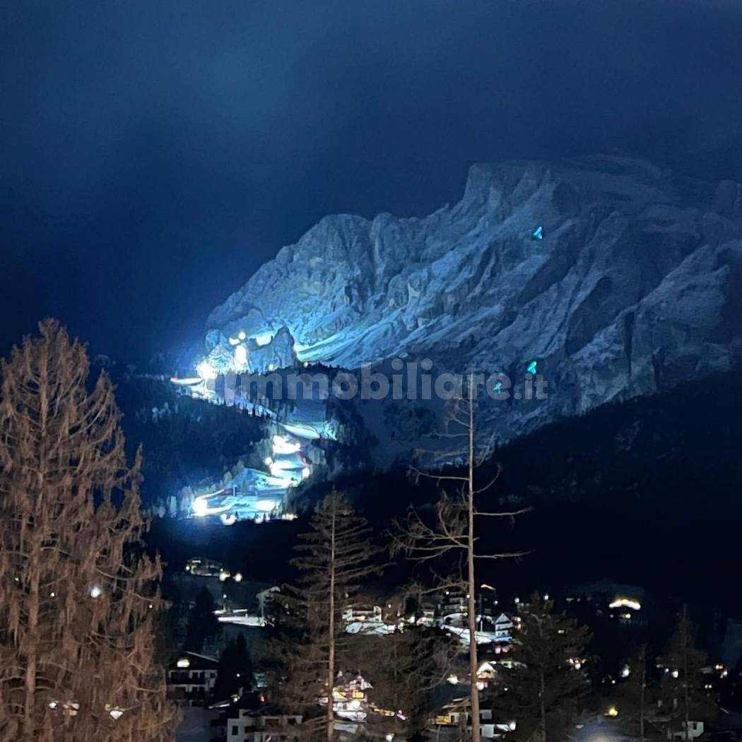 Locale commerciale in Vendita