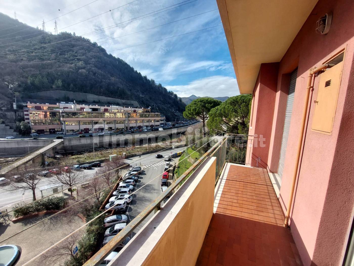 Trilocale via Struppa 18, Struppa, Genova