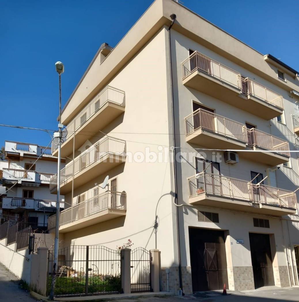 Quadrilocale via Regina Margherita, Centro, Salandra