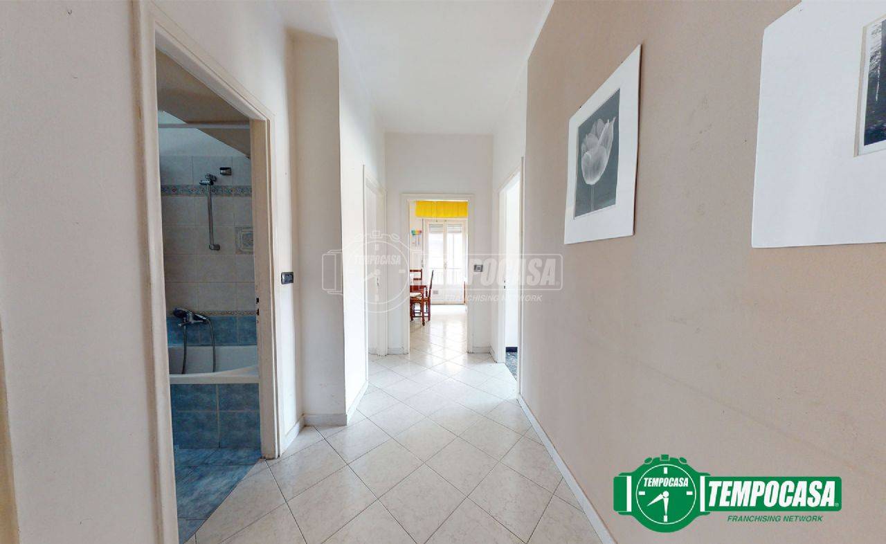 Trilocale via Alcide De Gasperi, Centro, Acqui Terme