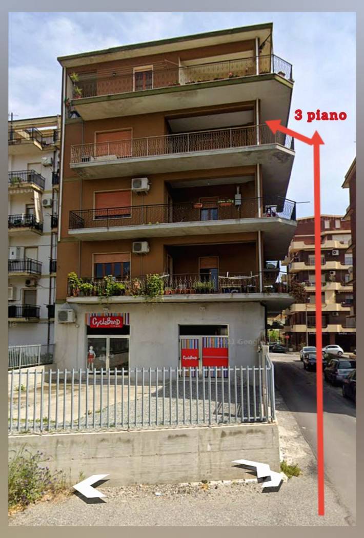 Trilocale via 24 Maggio 106D, Centro, Bovalino