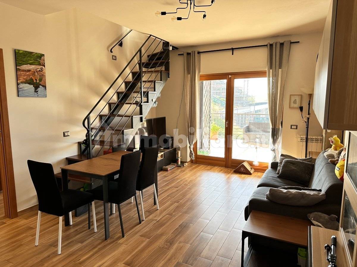 Trilocale via Don Umberto Terenzi, Castel di Leva, Roma