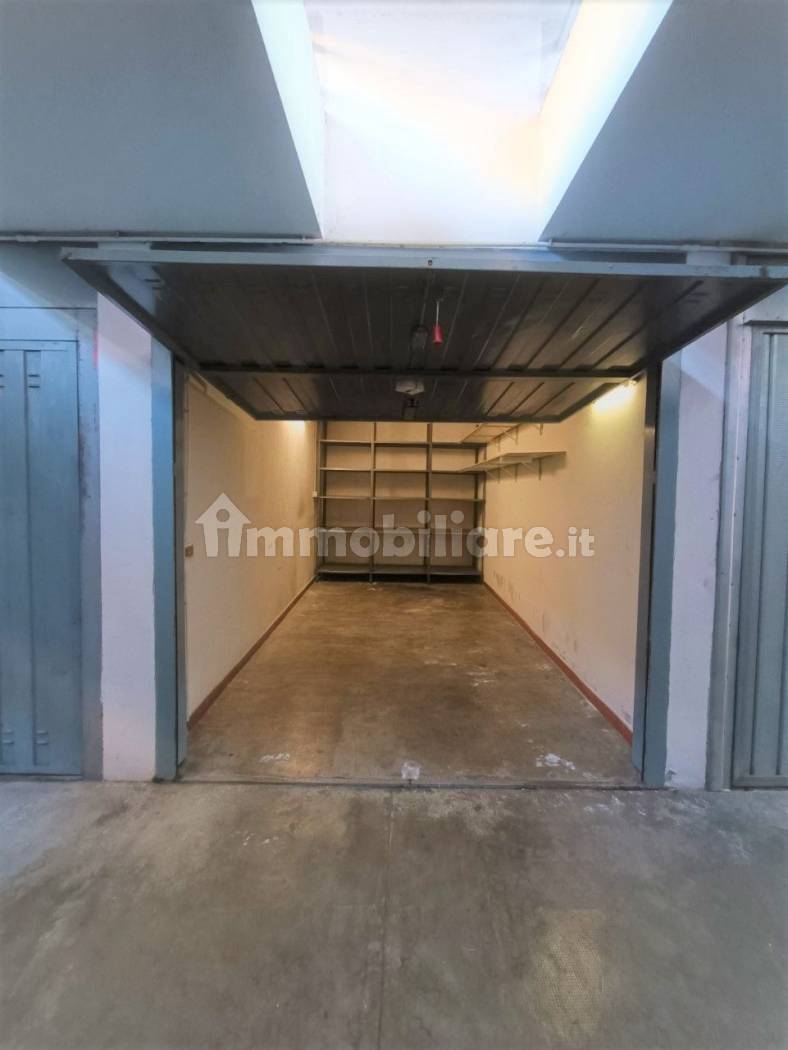 Garage - Box in Vendita