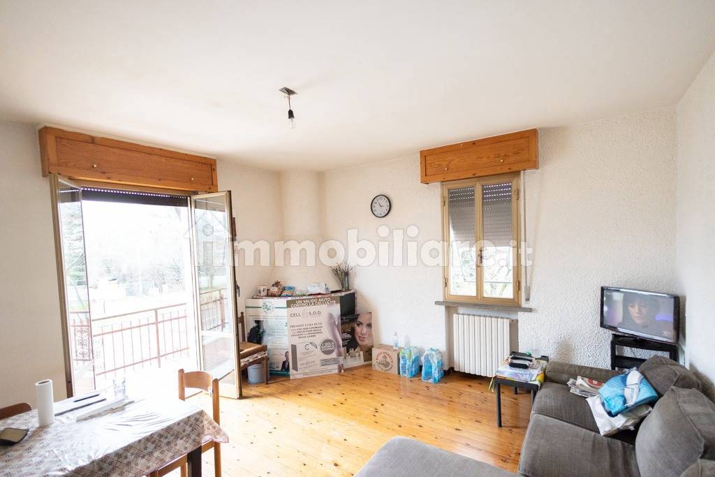 Trilocale via Senatore G  Ferrari 12, Centro, Traversetolo