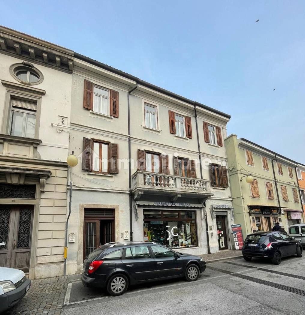 Trilocale via Giacomo Matteotti 8, Centro, Cormons