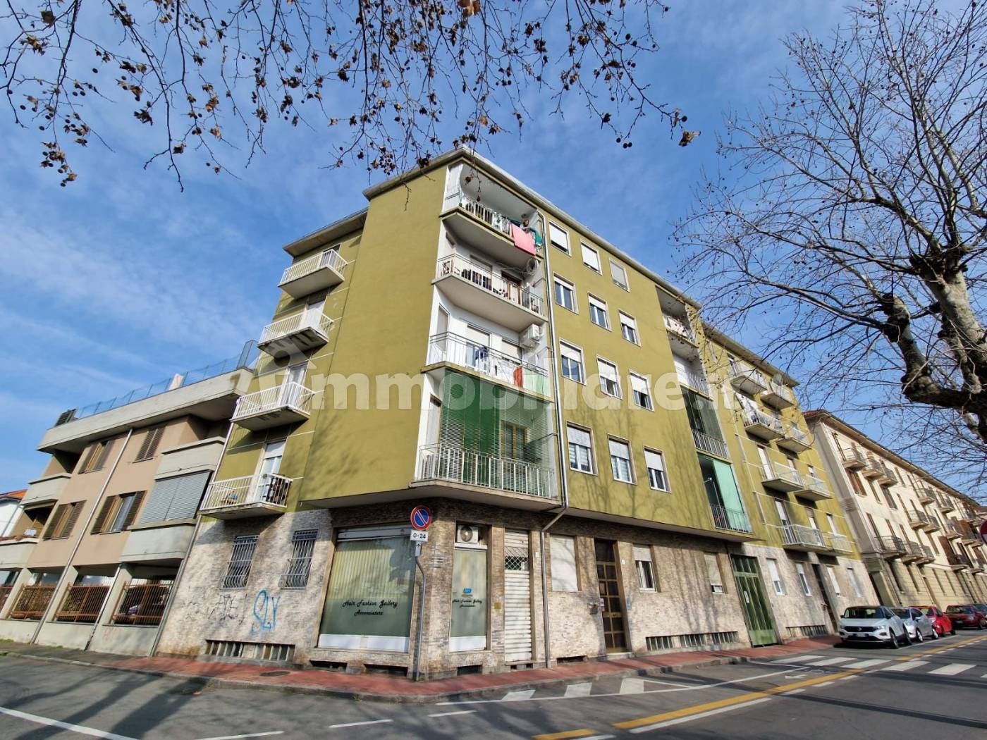 Trilocale viale Alessandro Volta 3, Semicentro, Vercelli