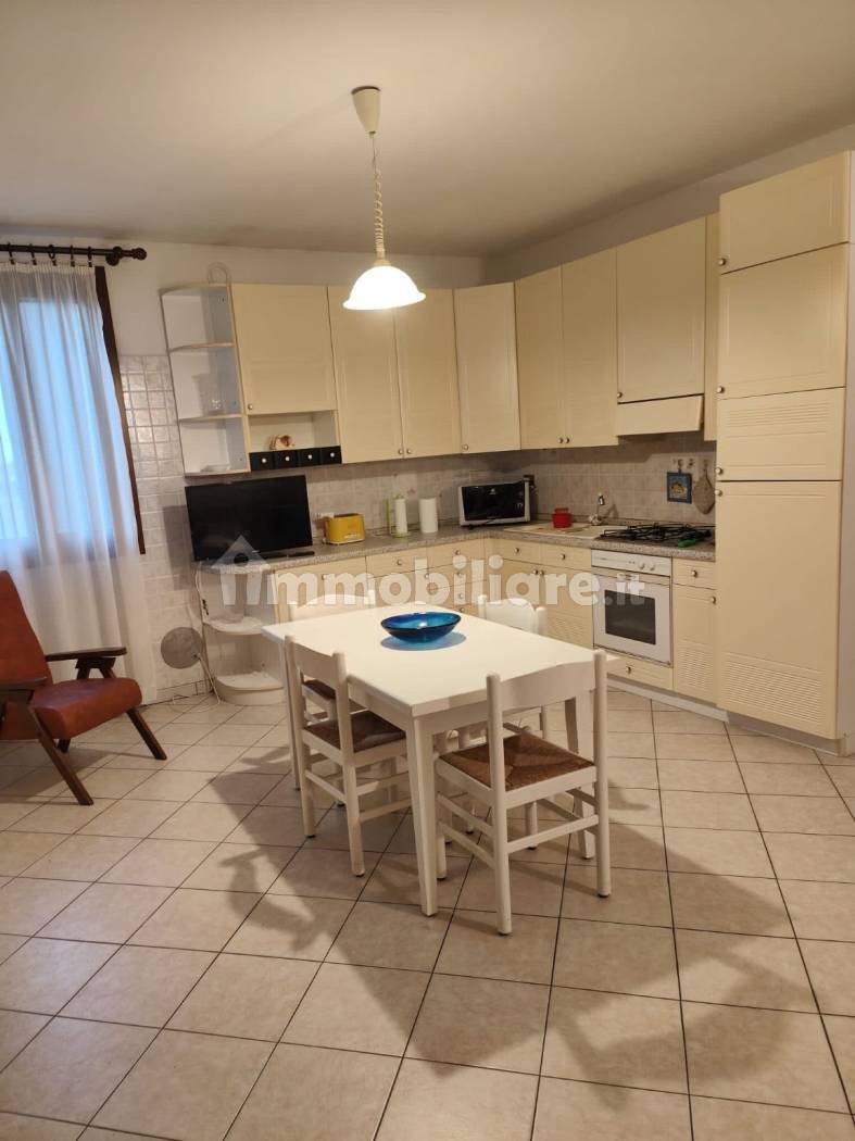 Quadrilocale Riviera Guglielmo Marconi 10, Loreo