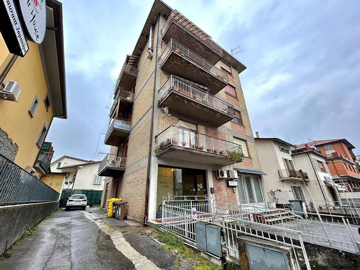 Appartamento via Trieste 26, Centro, Quarrata