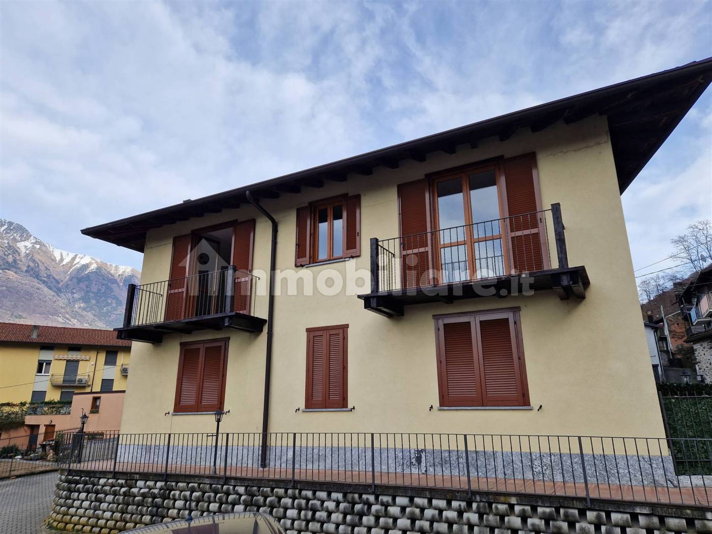 Trilocale ottimo stato, primo piano, Rogolo