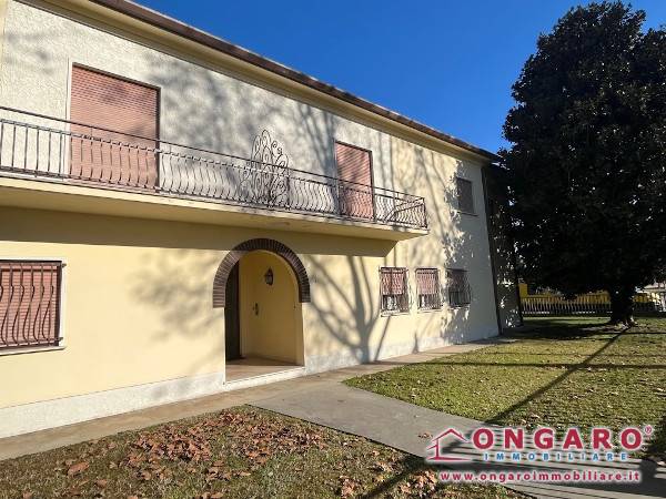 Appartamento via Luciano Marchi, Centro, Copparo