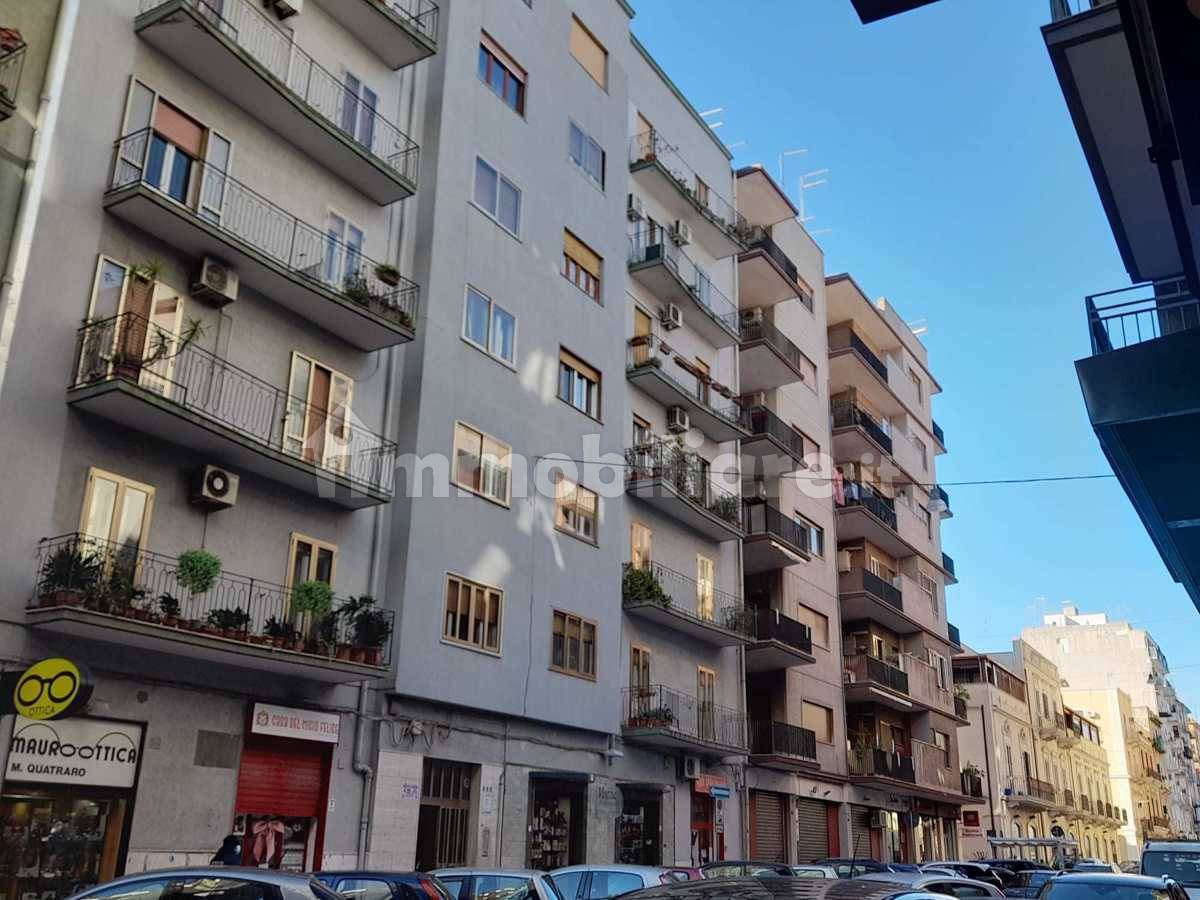 Quadrilocale via Principe Amedeo, 350, Tre Carrare, Taranto