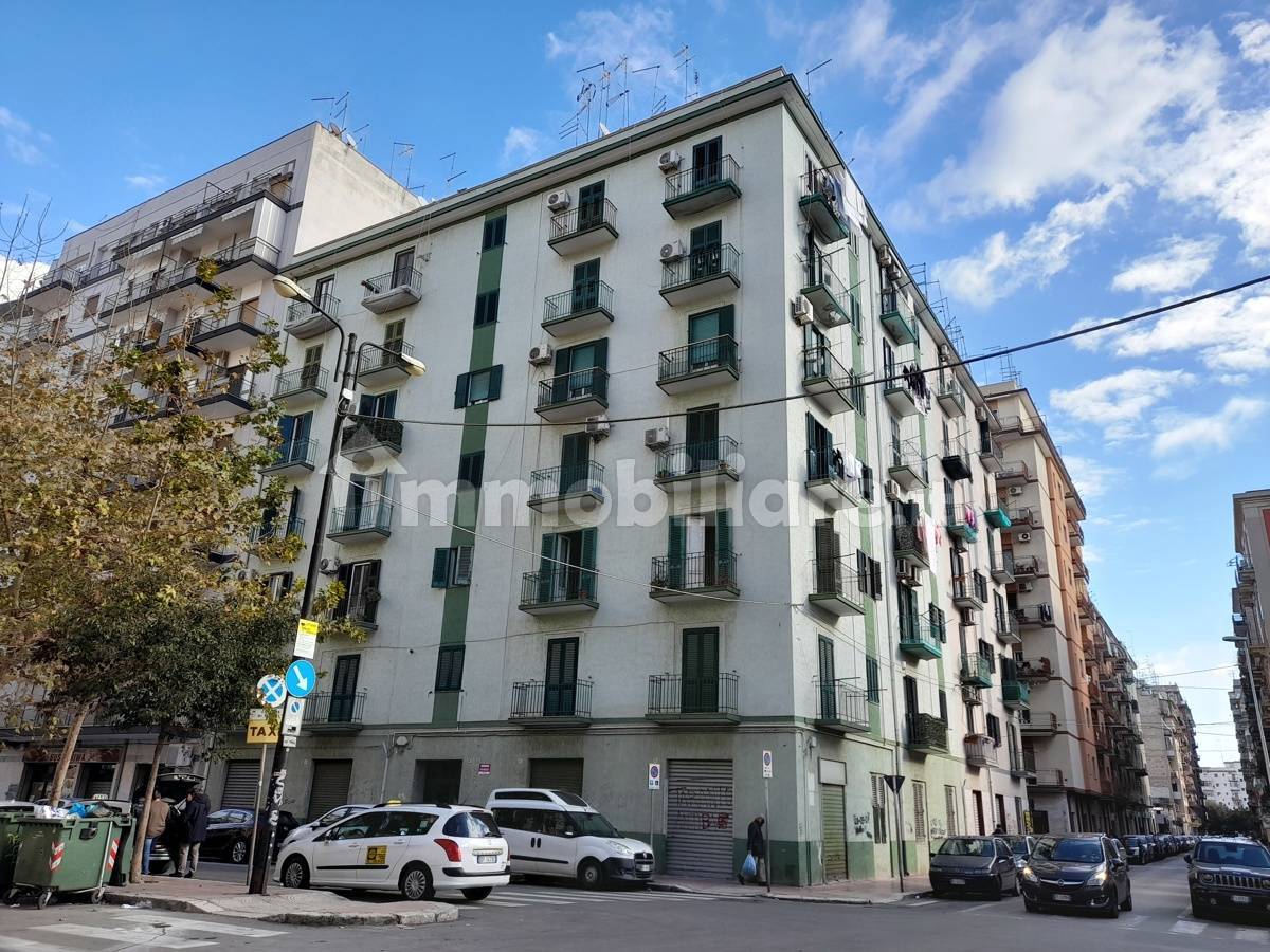 Trilocale via Aristosseno, 7, Tre Carrare, Taranto